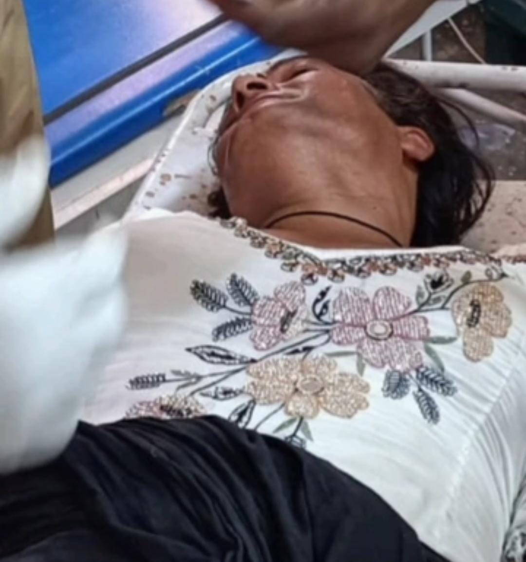 क्षेत्र बंटवारे को लेकर किन्नर पर चलाई गोली, दो पक्षों के बीच विवाद - Jan Expresslive