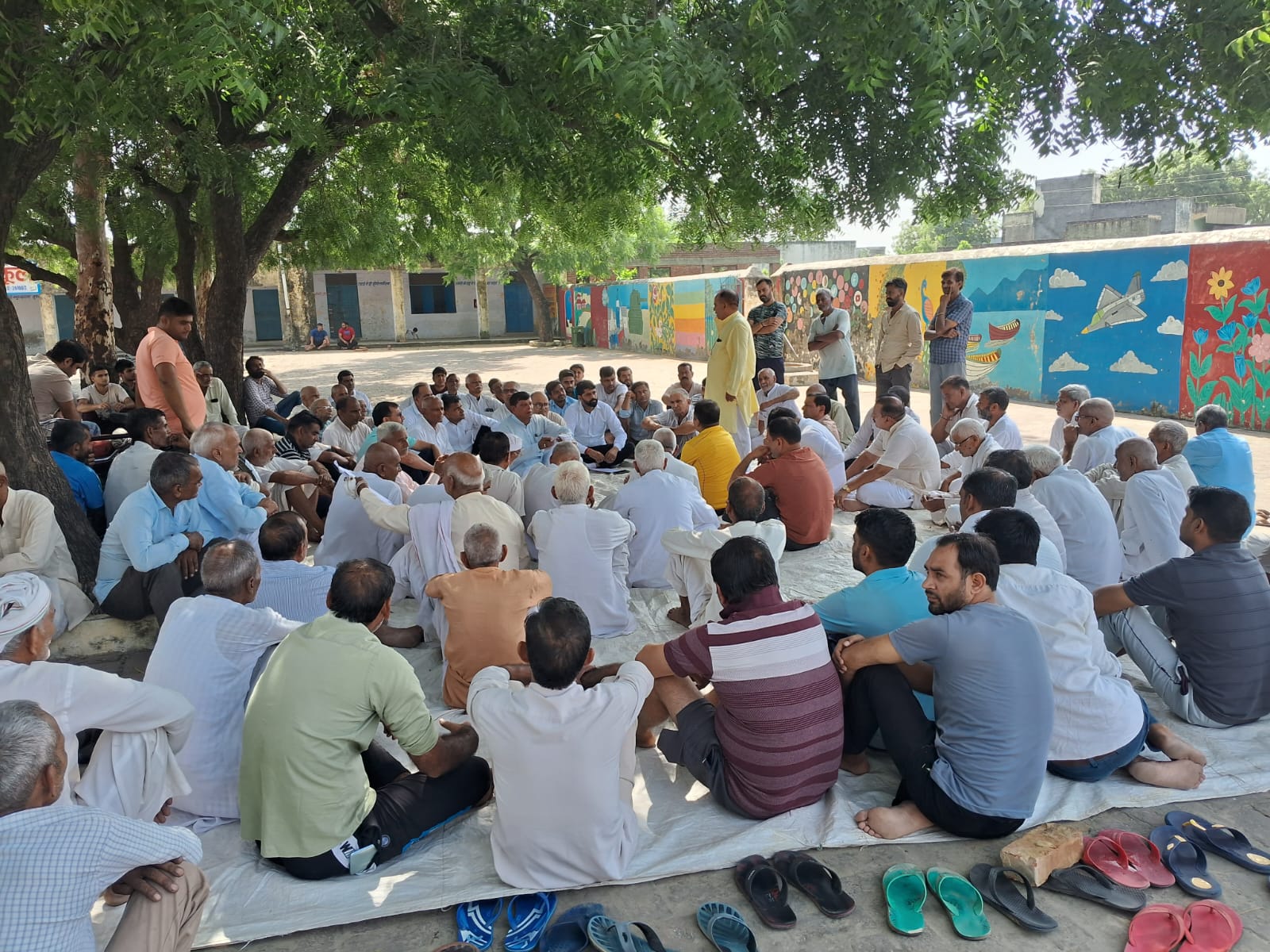 सर्किल रेट ना बढ़ाए जाने के लिए आठ गांवों के किसानों ने की पंचायत - Jan ...